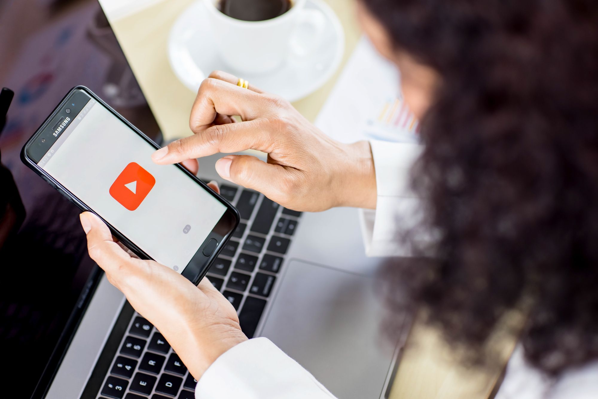 How to Run a Successful YouTube Giveaway to Get More Views